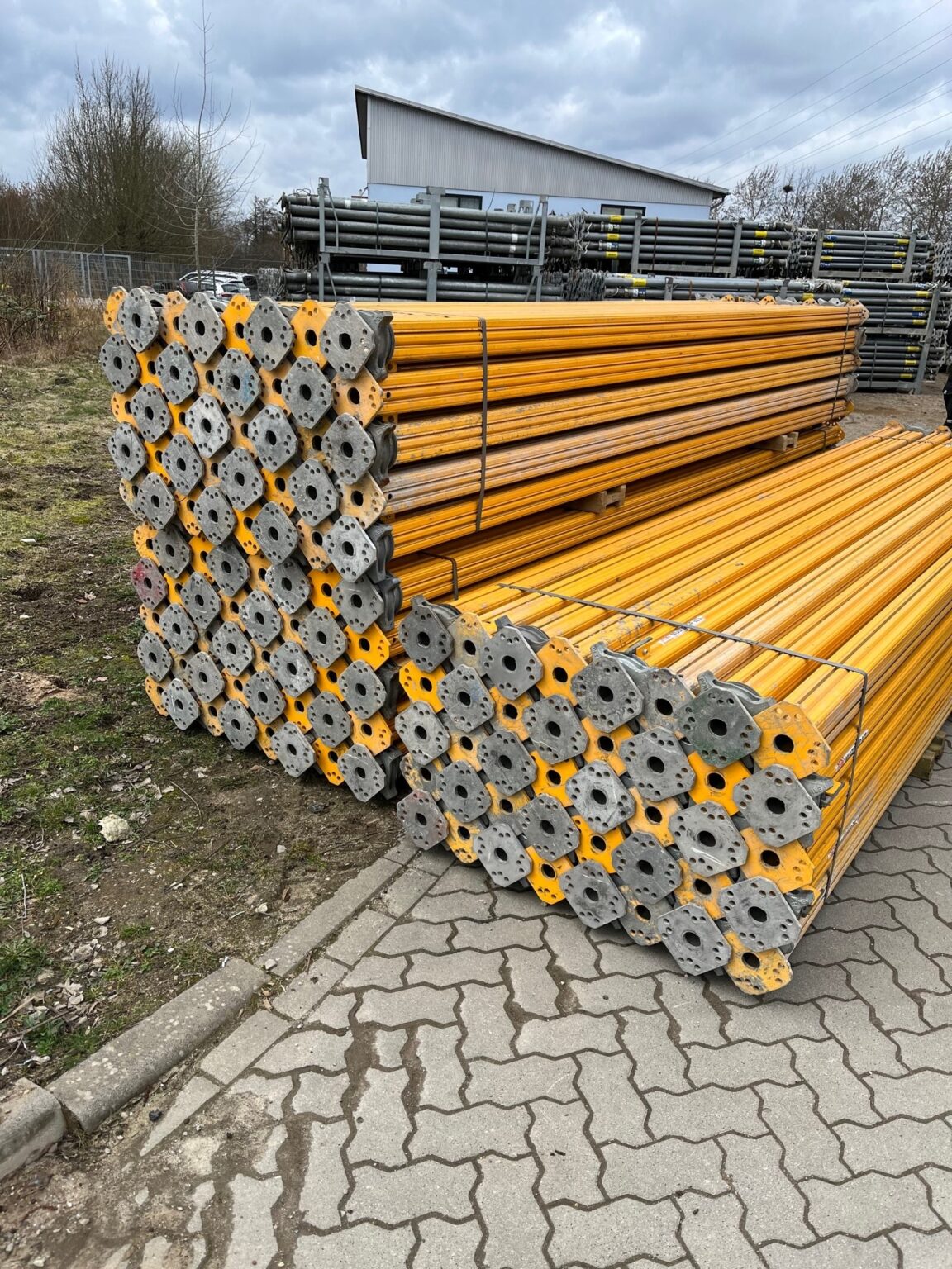 Peri Multiprops and Pilosio Aluminium Props | Formwork Direct